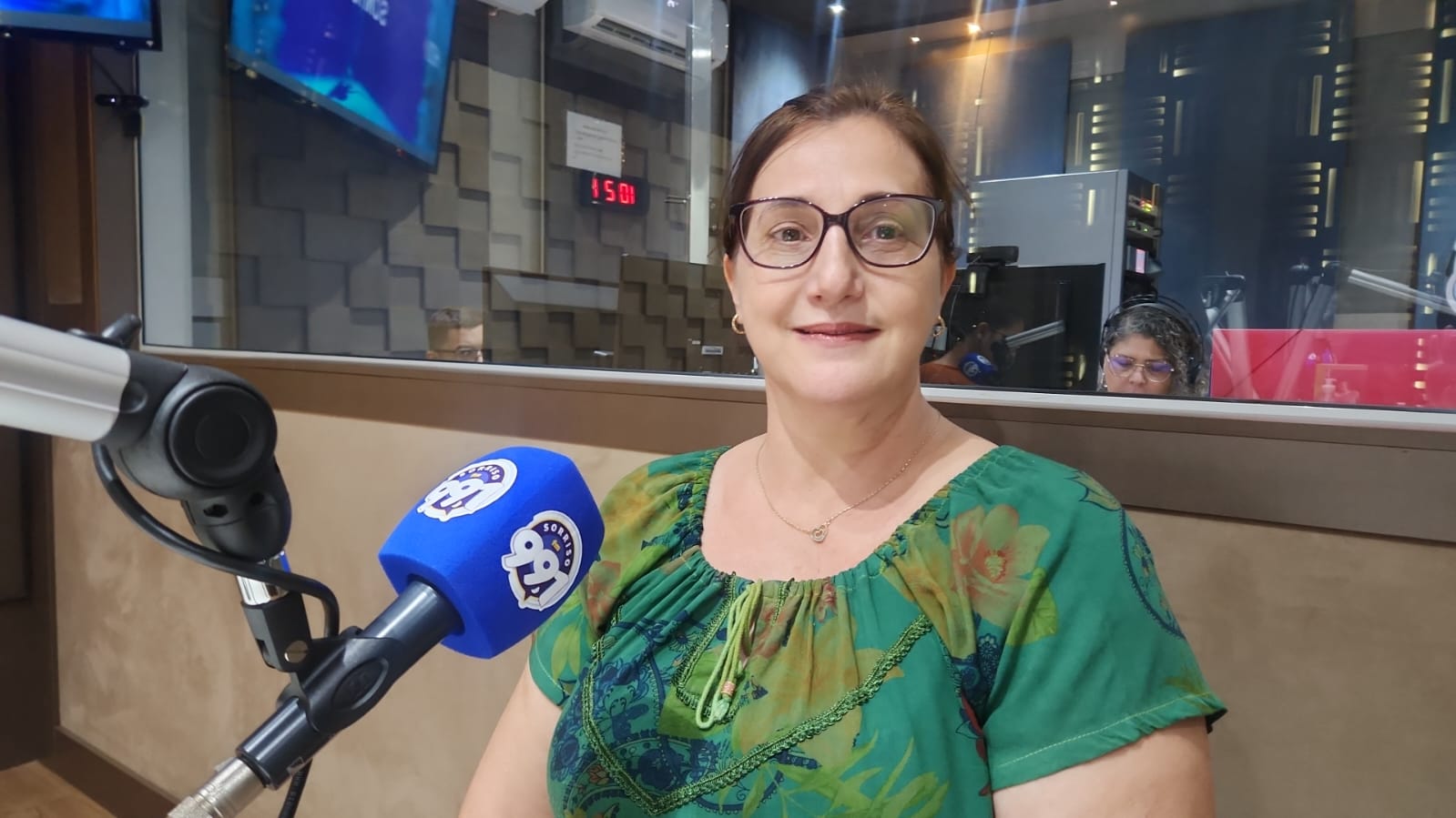 A Voz do Povo entrevistou Leni Perin sobre maternidade e necessidades ...