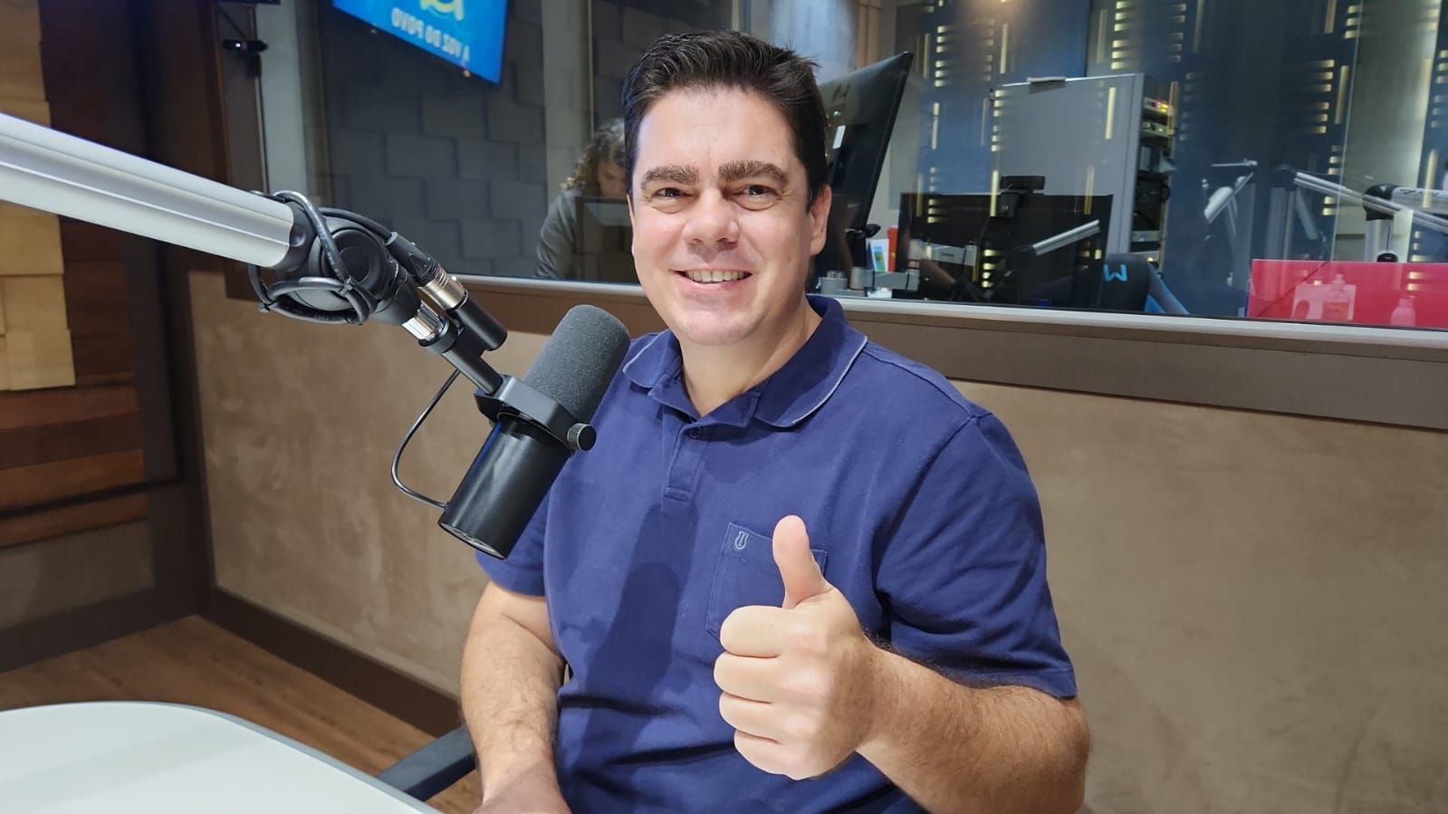 Estevam Calvo é entrevistado pela Sorriso FM como pré-candidato à ...