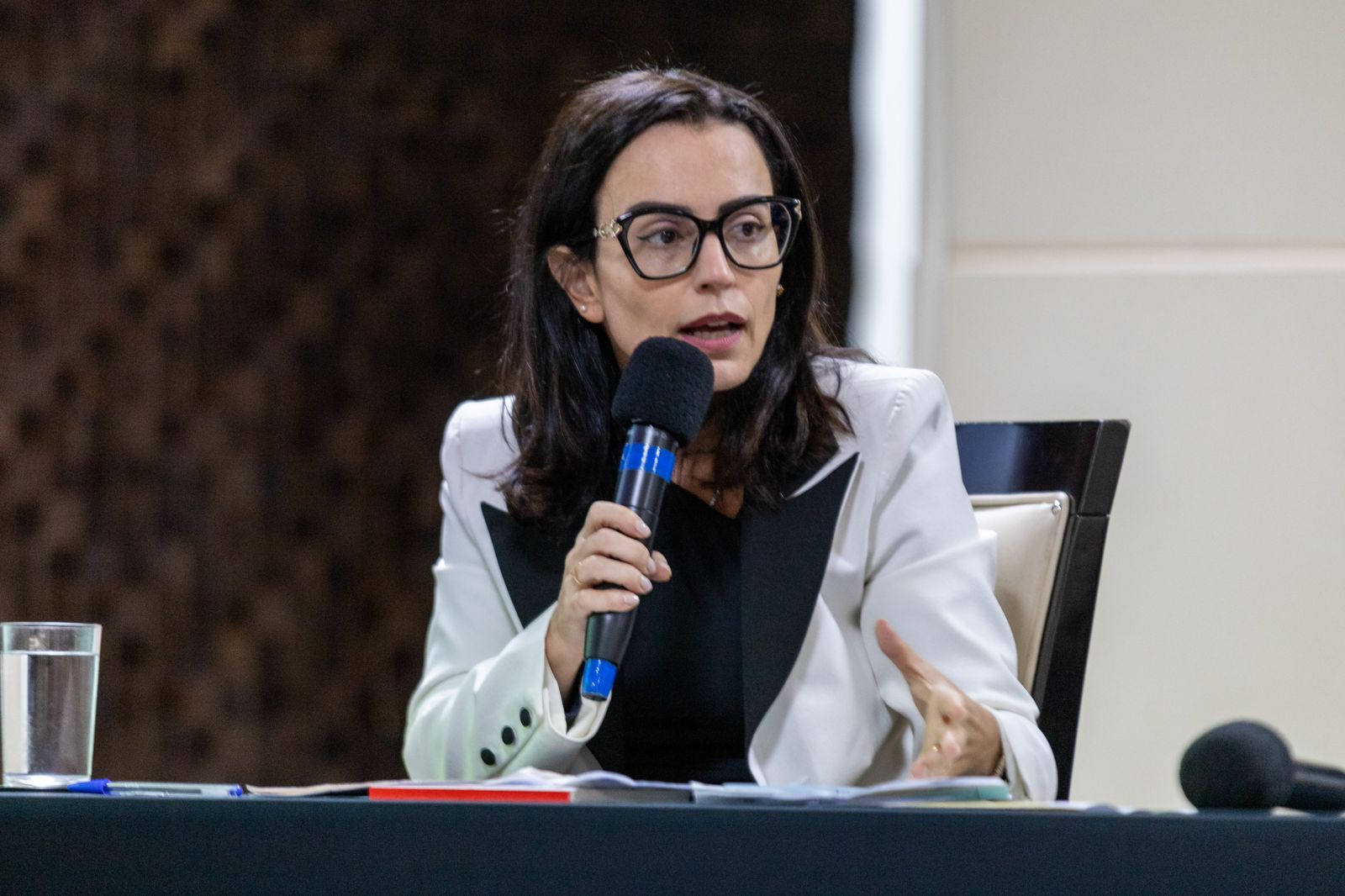 Juíza Emanuelle Chiaradia Navarro Mano assume 43ª Zona Eleitoral de ...